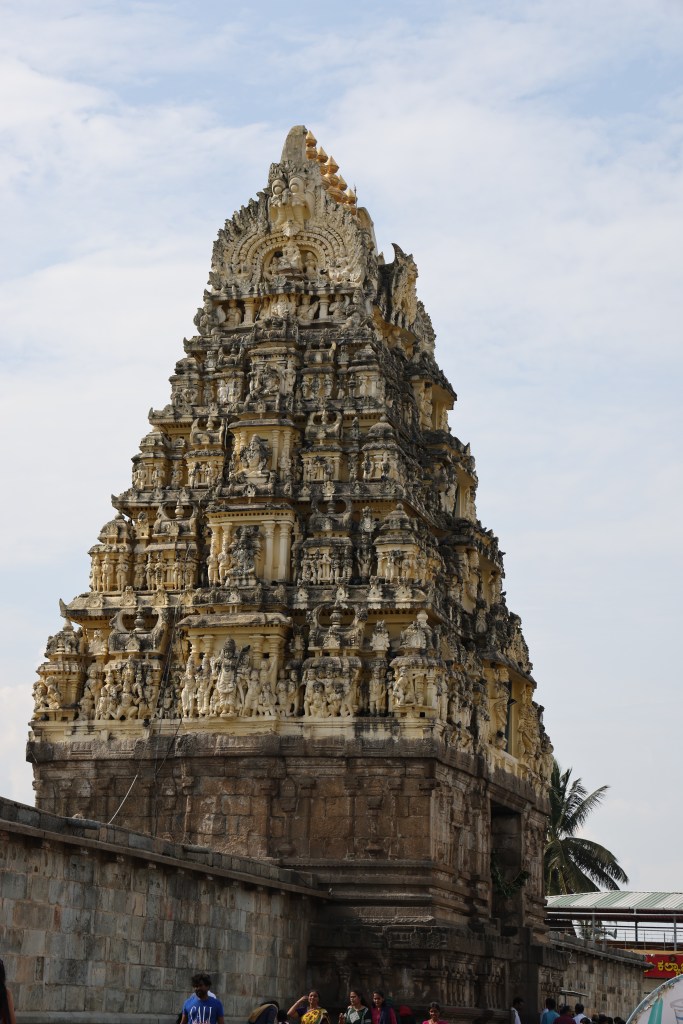 Poetry of Stones- Hoysala temple II: Belur – The Lost Coordinates